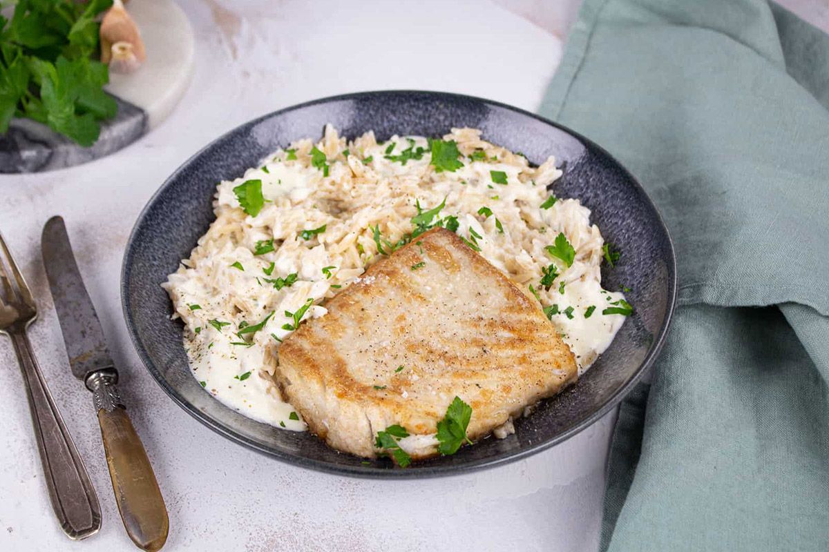 Poisson de la Criée & Pâtes Orzo Crémeuses - Recette - Les Commis