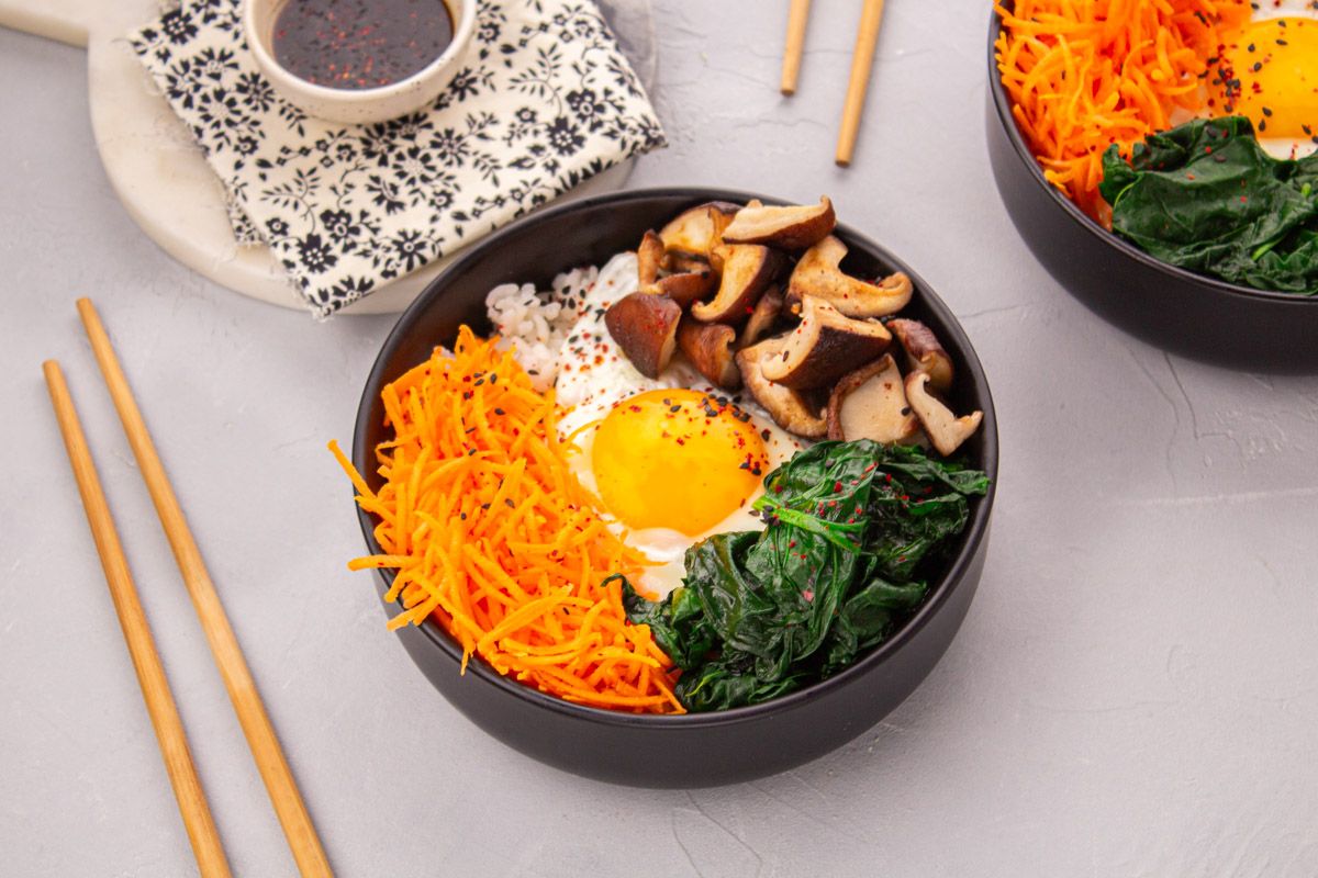 Bibimbap Coréen aux Shiitakés Poêlés - Recette - Les Commis
